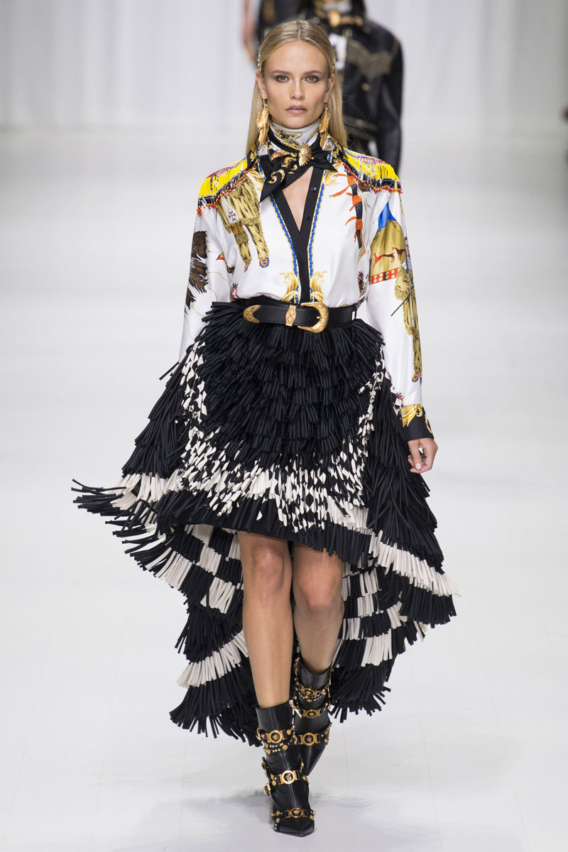 Versace Payed Tribute to Gianni by Bringing out the Original Super Models