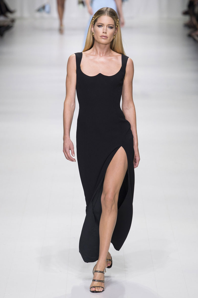 Versace Payed Tribute to Gianni by Bringing out the Original Super Models