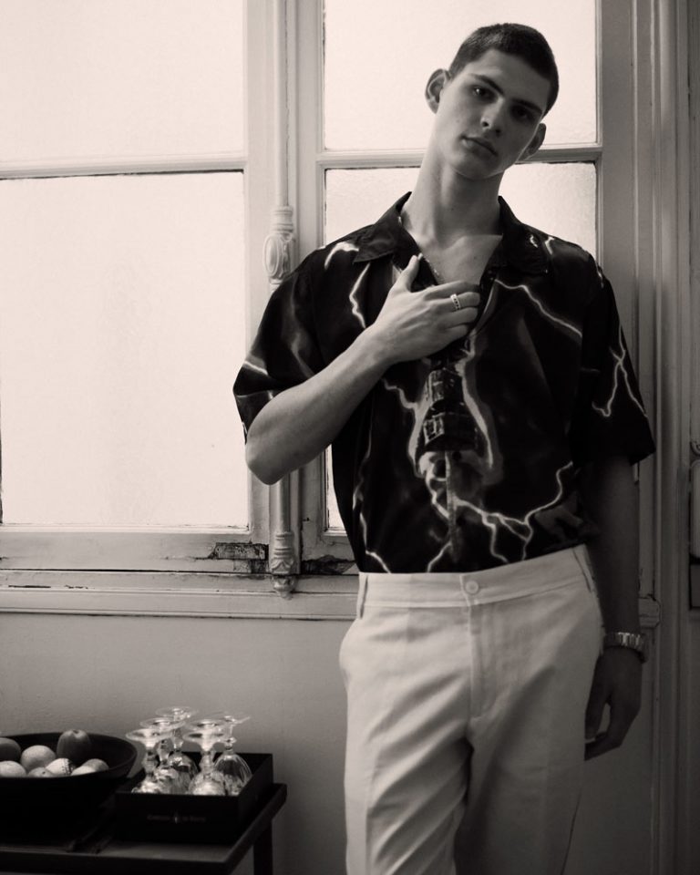 Editorial: 'Ménage à Cinque' in Paris