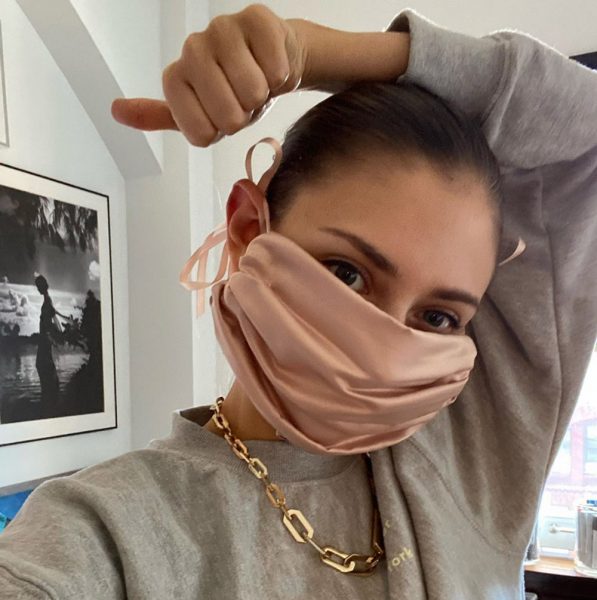 9 Looks That Will Inspire You to Wear a Mask