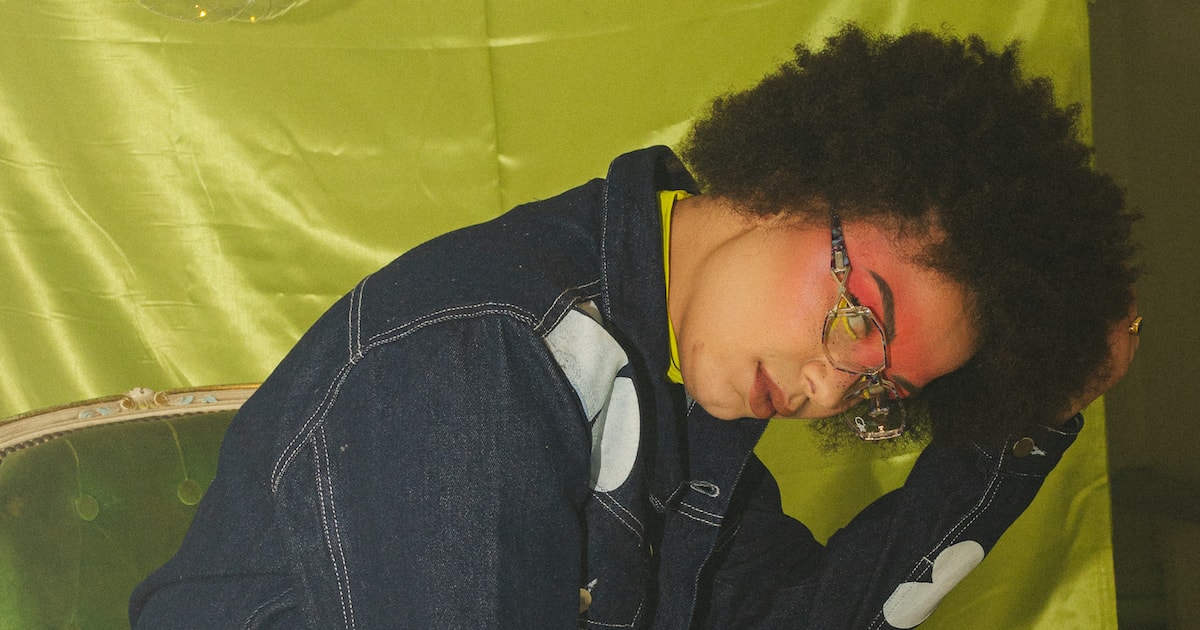 Premiere: Morane Completes the Task of Vanity in 'Moody'