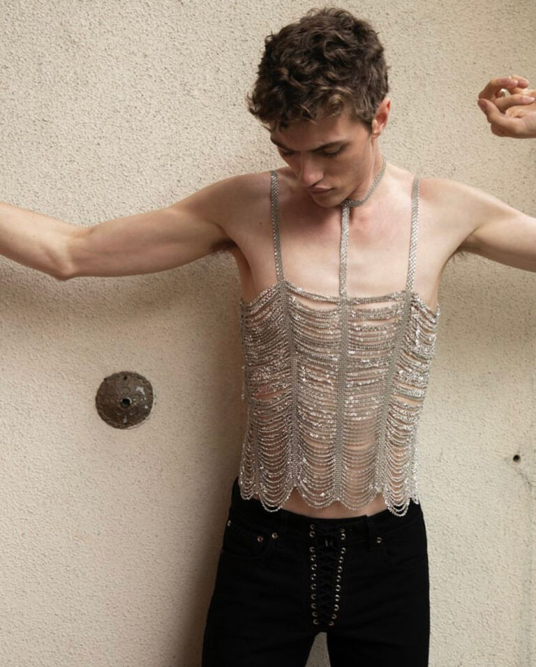 How to Wear a Crop Top: 8 Style Ideas